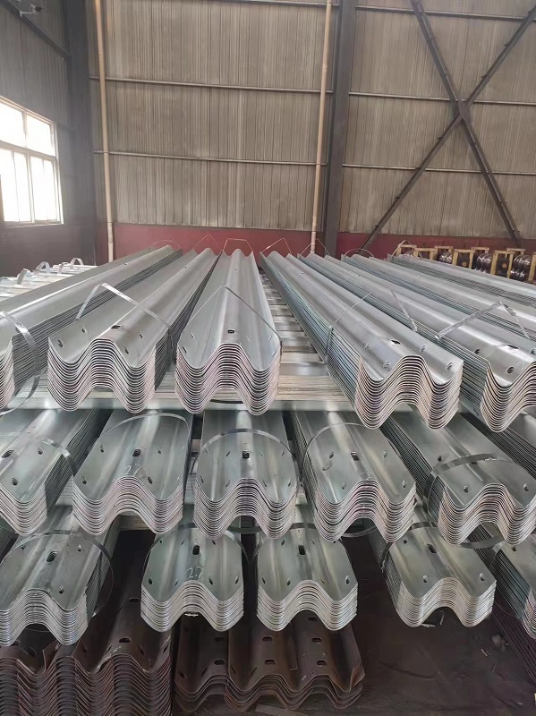 W Beam Galvanized Guardrail - Highway Guardrail Supplier