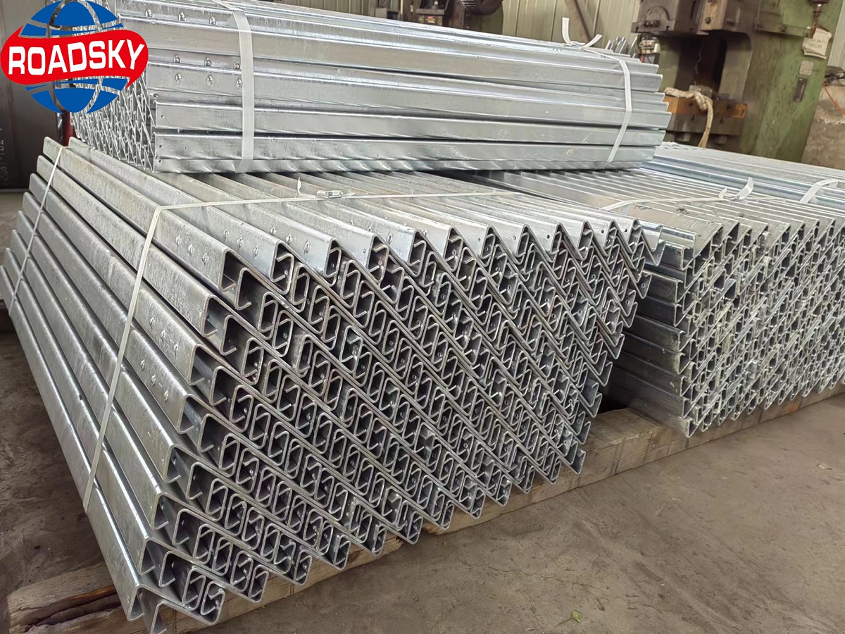 Z Post - Highway Guardrail Supplier - RoadSky