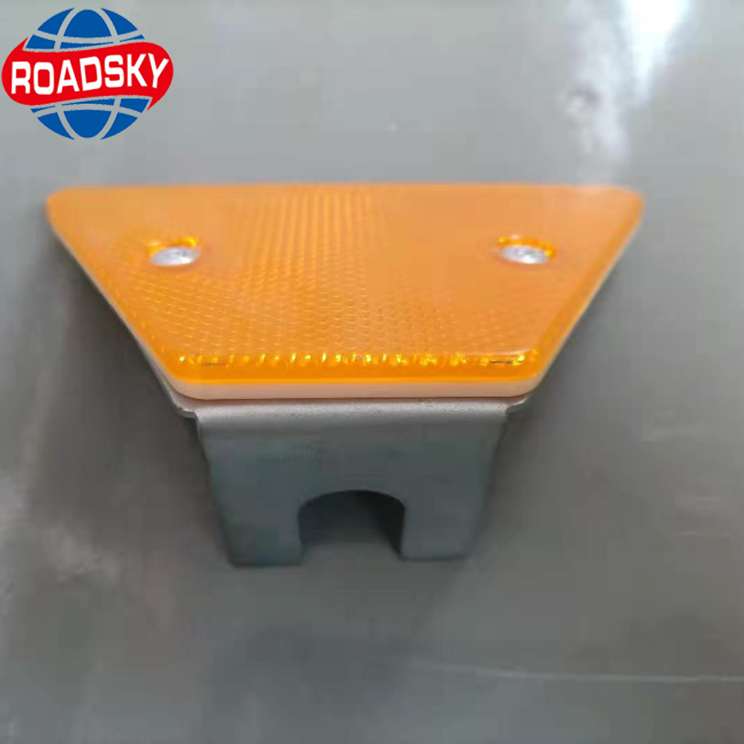 Guardrail Reflectors - Guardrail Delineators - RoadSky