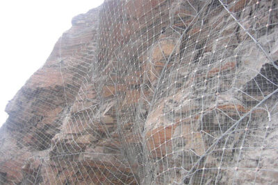 What is Rockfall Netting? A Comprehensive Guide - RoadSky