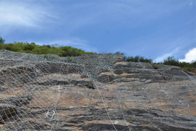 What is Rockfall Netting? A Comprehensive Guide - RoadSky